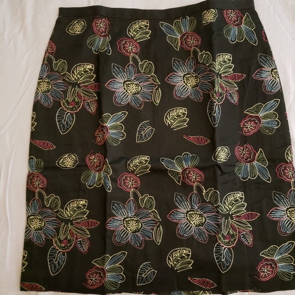Skirts | Nwt Skirt 235 L S14 | Poshmark